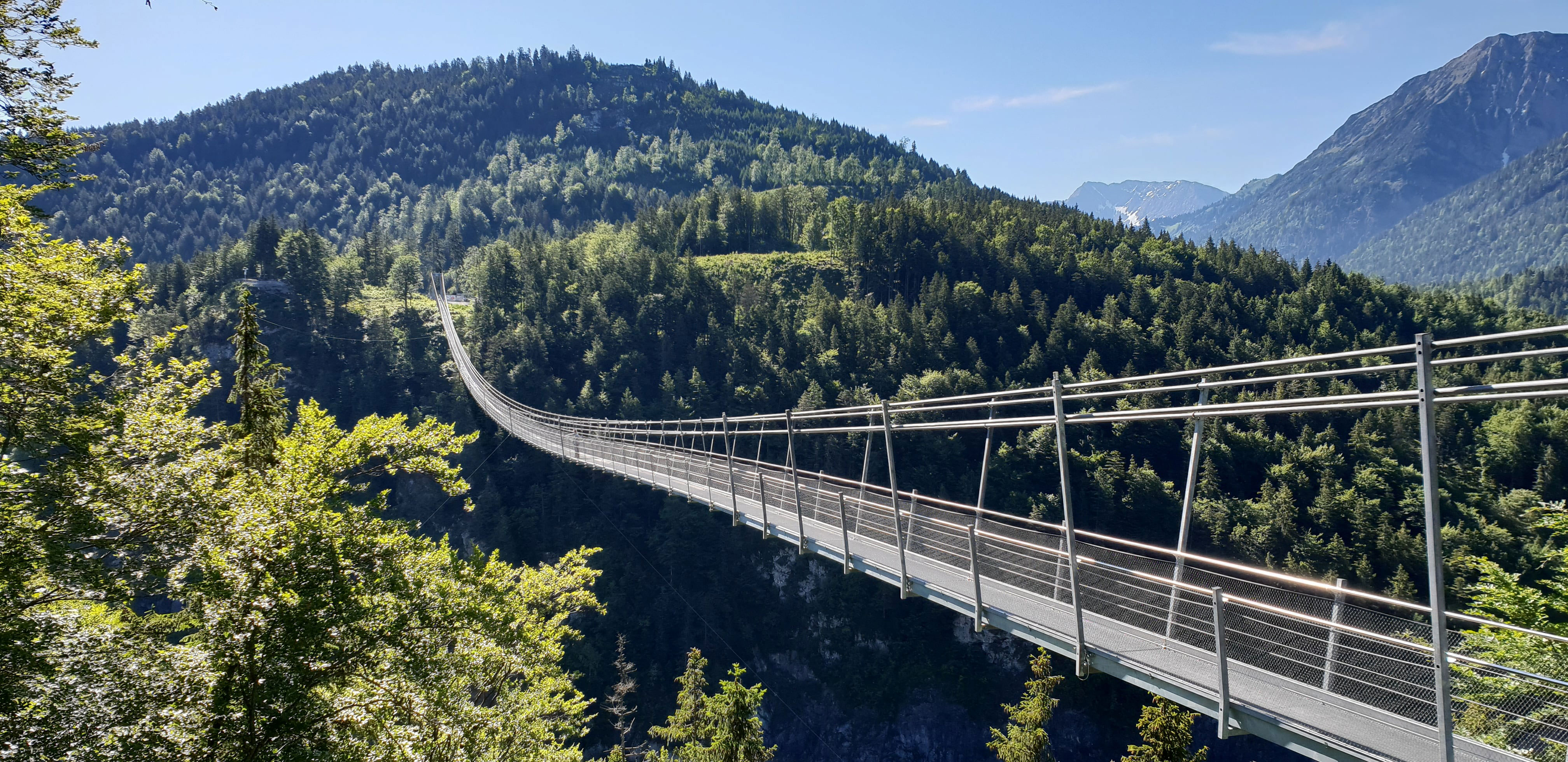 Loopbrug Highline179 in Reute - leuke tussenstop naar Italië - Hellinga ...