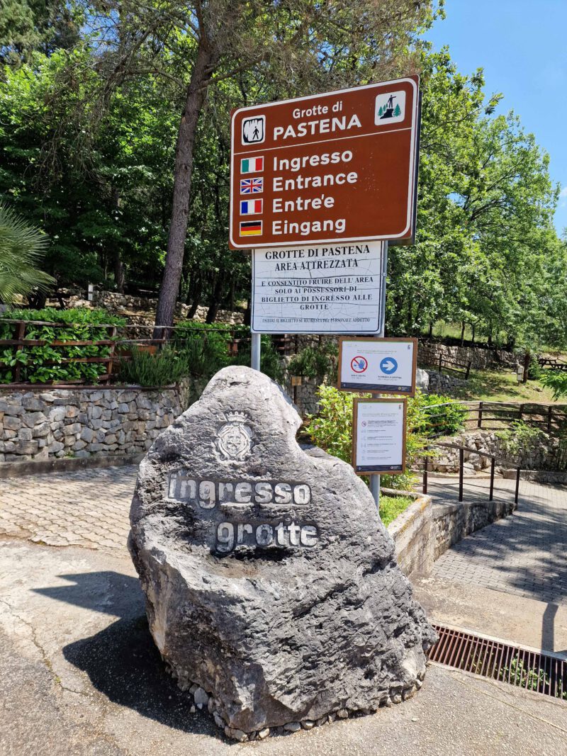 Grotte di Pastena - een vleermuizengrot ten zuiden van Rome - Hellinga ...