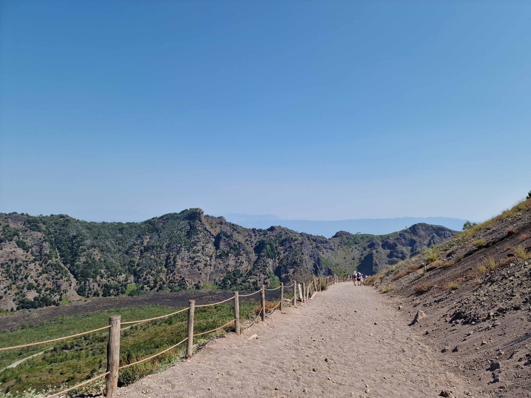 Een bezoek aan de Vesuvius vulkaan - Hellinga op reis
